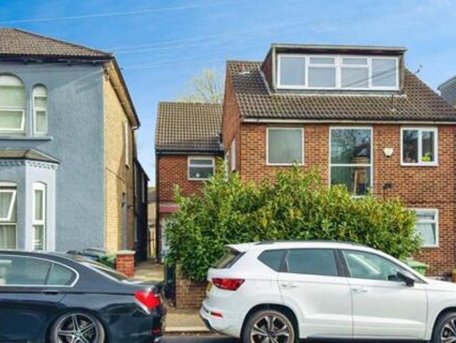 1 Bedroom Maisonette For Sale In London