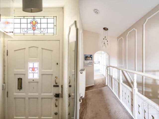 1 bedroom maisonette for sale in Manor Road, Guildford, Surrey, GU2