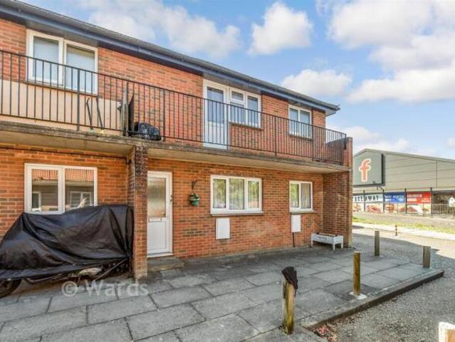1 bedroom maisonette for sale in Old Park Avenue, Canterbury, Kent, CT1