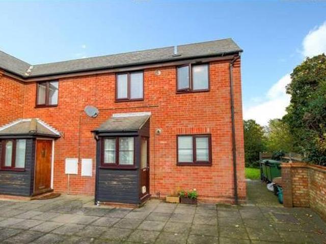 1 bedroom maisonette for sale in Place Farm Court Off Rowhedge Road Colchester co2 CO2