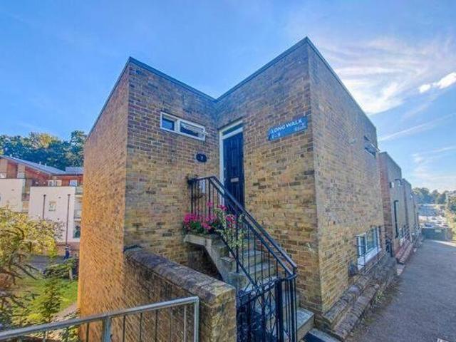 1 Bedroom Maisonette For Sale In Plumstead