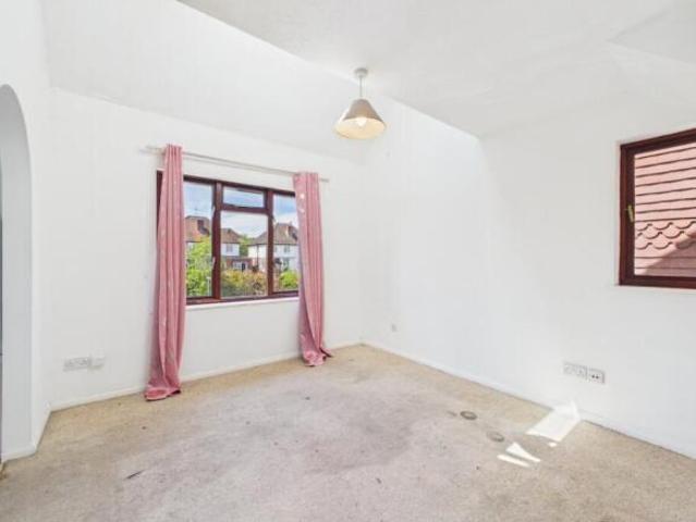 1 bedroom maisonette for sale in Rowe Court, Grovelands Road, Reading, Berkshire, RG30