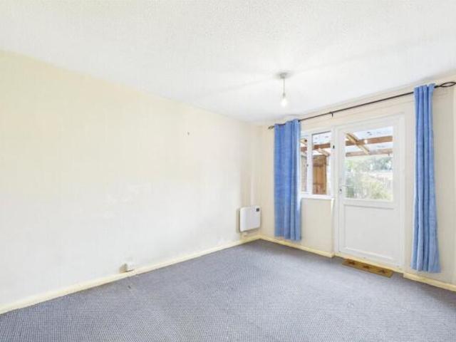1 bedroom maisonette for sale in Ruskin Close, Basingstoke, Hampshire, RG21