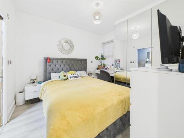 1 bedroom maisonette for sale in School Road, Tilehurst, Reading, RG31