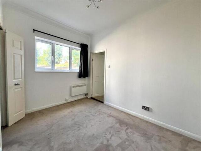 1 bedroom maisonette for sale in Springfield Road, Guildford, Surrey, GU1