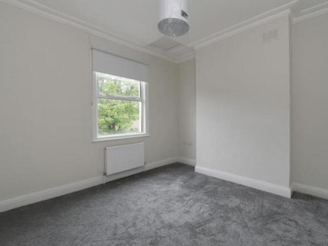 1 bedroom maisonette for rent in Warlock Road, London, W9