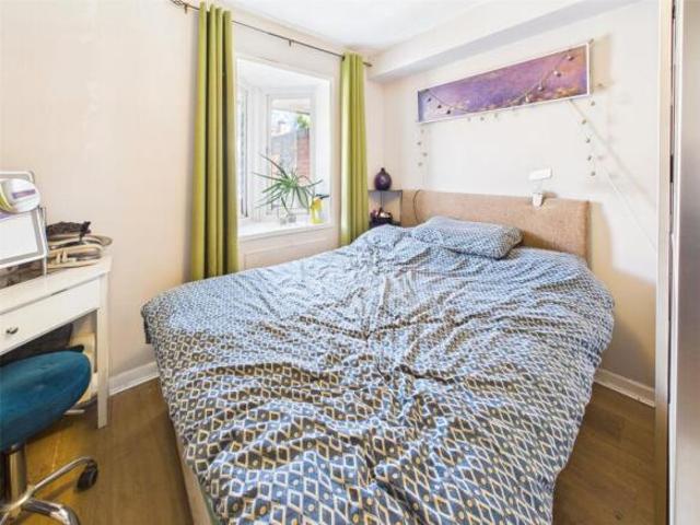 1 bedroom maisonette for rent in Weavers Close, Isleworth, TW7