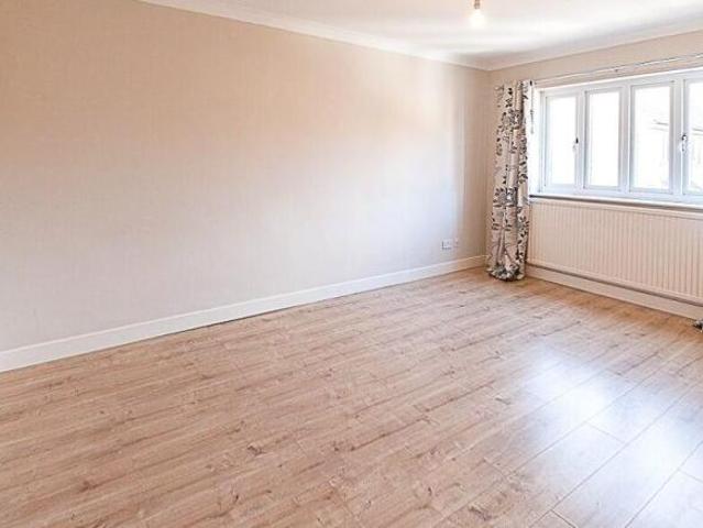 1 bedroom maisonette for rent in Wellington Place, Brentwood, Essex, CM14