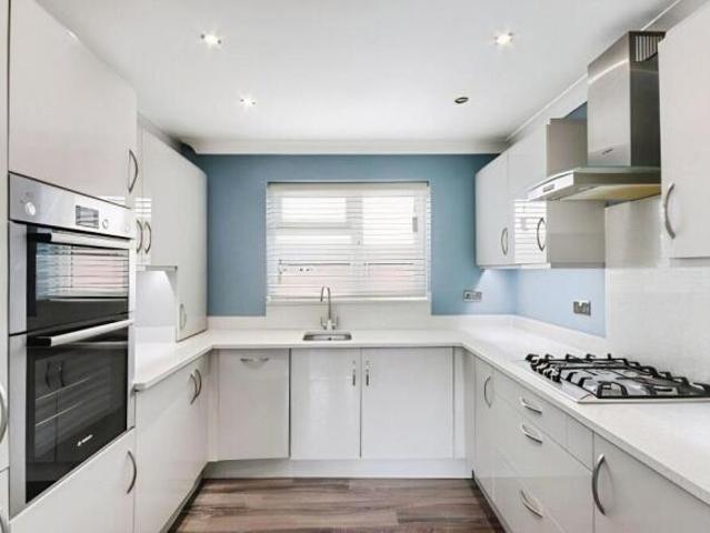 1 bedroom maisonette for rent in West Shaw Longfield DA3