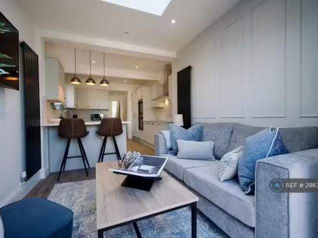 1 bedroom maisonette for rent in Wesinteraction Road, Poole, B.