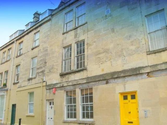 1 bedroom maisonette for rent in Weymouth Street BA1
