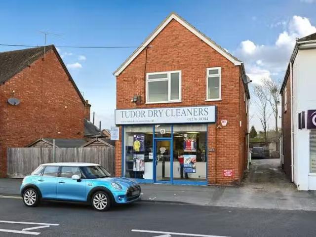 1 bedroom maisonette for rent in Yorktown Road, Sandhurst, Ber.