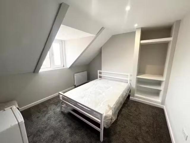 1 bedroom maisonette for rent in Ashley Road, Poole, BH14