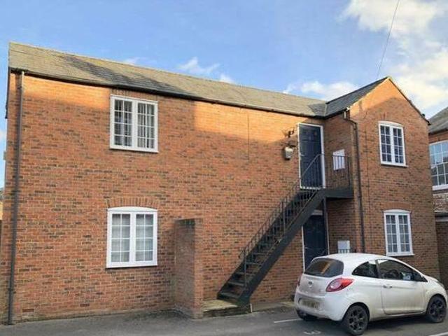 1 bedroom maisonette for rent in Bakehouse Mews Leighton Buzzard LU7