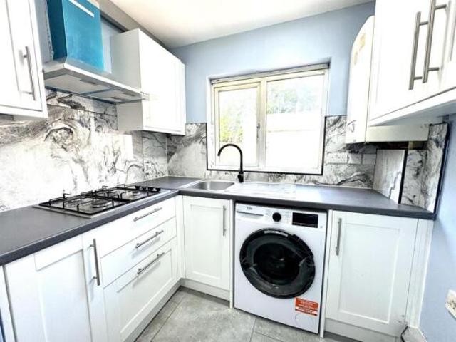 1 bedroom maisonette for rent in Davidson Road, Croydon, CR0