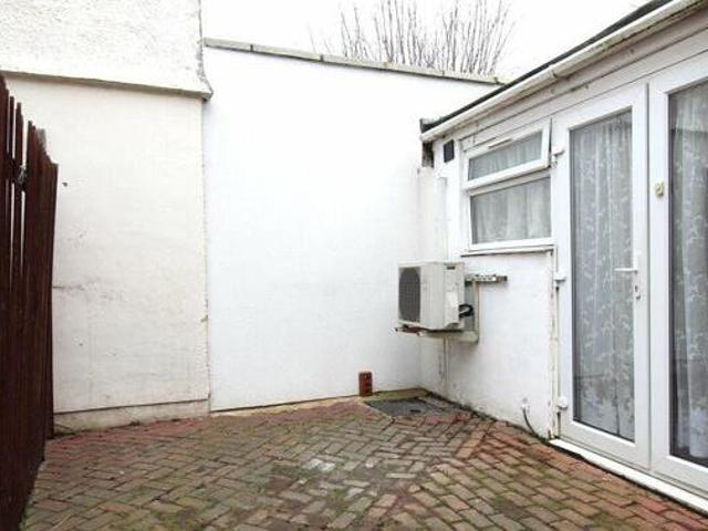 1 Bedroom Maisonette For Rent In Ealing