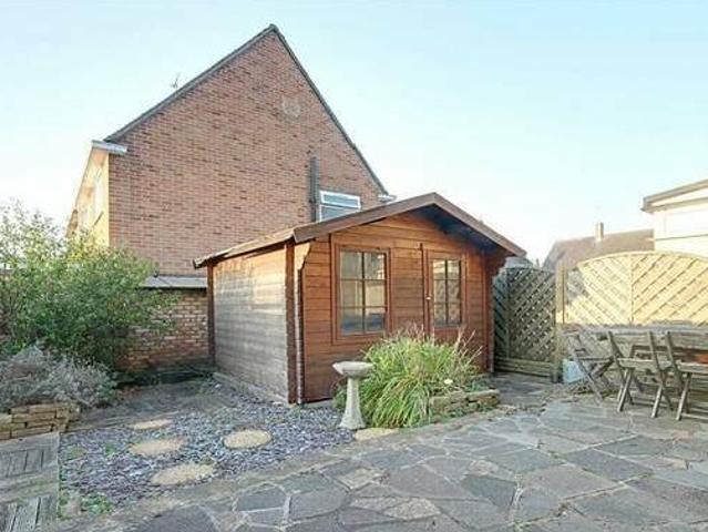 1 bedroom maisonette for rent in Enfield Road Enfield EN2