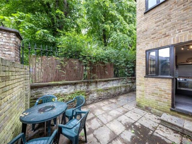 1 bedroom maisonette for rent in George House, 2A Victoria Place, Richmond, TW9
