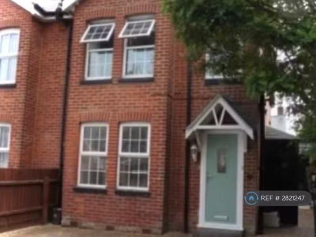 1 bedroom maisonette for rent in Gordon Road, Christchurch, BH23