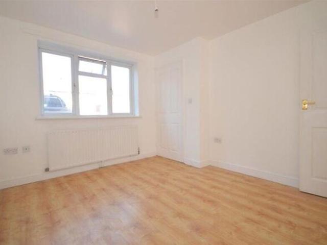 1 bedroom maisonette for rent in Hatfield Road, St. Albans, AL4