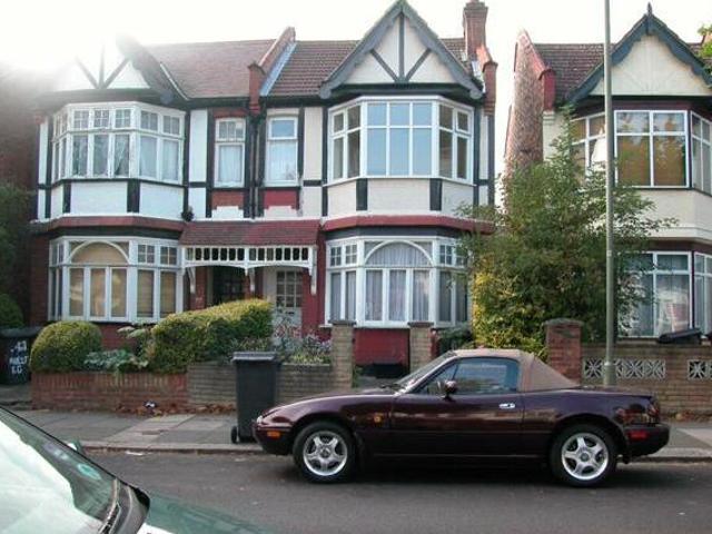 1 Bedroom Maisonette For Rent In Hendon, London