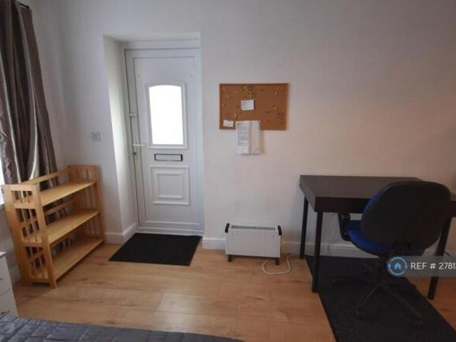 1 bedroom maisonette for rent in Lilac Road, Southampton, SO16