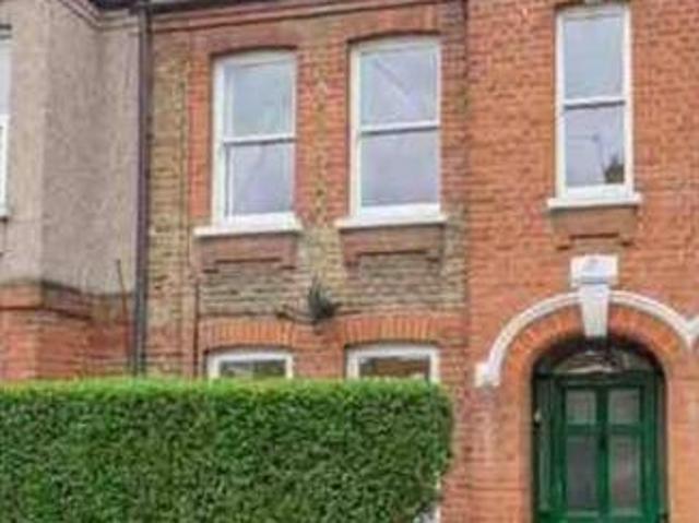 1 Bedroom Maisonette For Rent In London