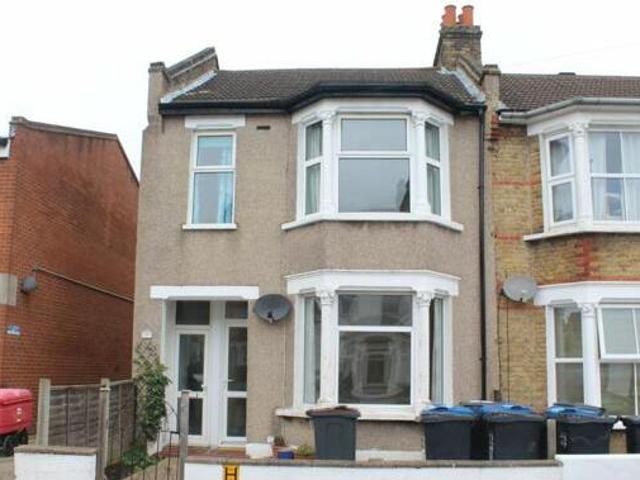 1 Bedroom Maisonette For Rent In London