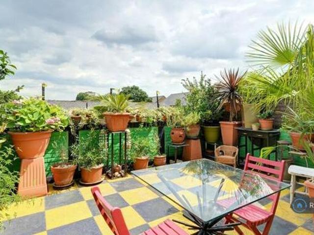 1 Bedroom Maisonette For Rent In London