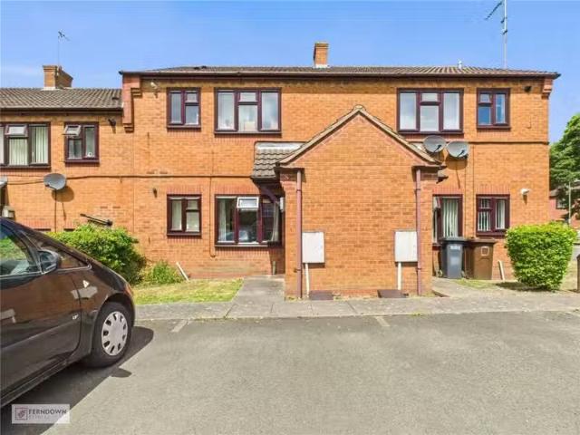 1 bedroom maisonette for rent in Ludworth Avenue, Marston Gree.