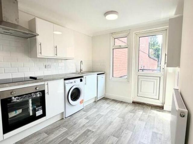 1 bedroom maisonette for rent in Main Road, TN16
