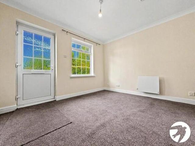 1 bedroom maisonette for rent in Ronalds Court, East Street, Sittingbourne, Kent, ME10