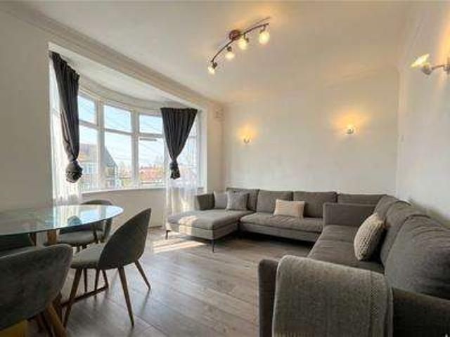1 Bedroom Maisonette Flat