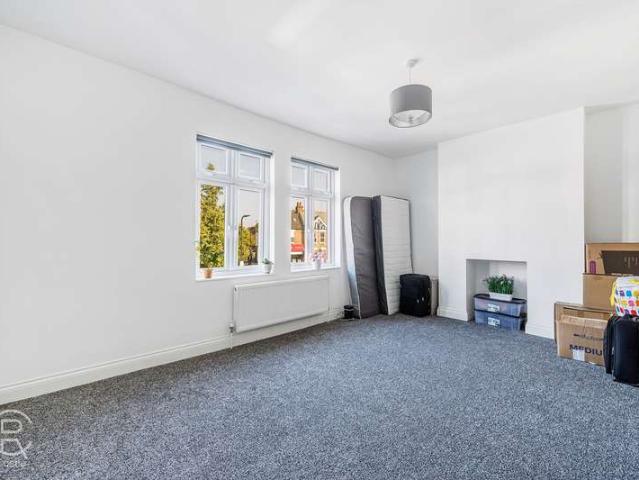 1 Bedroom Maisonette Flat