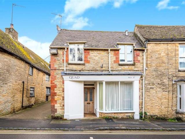 1 Bedroom Maisonette Flat