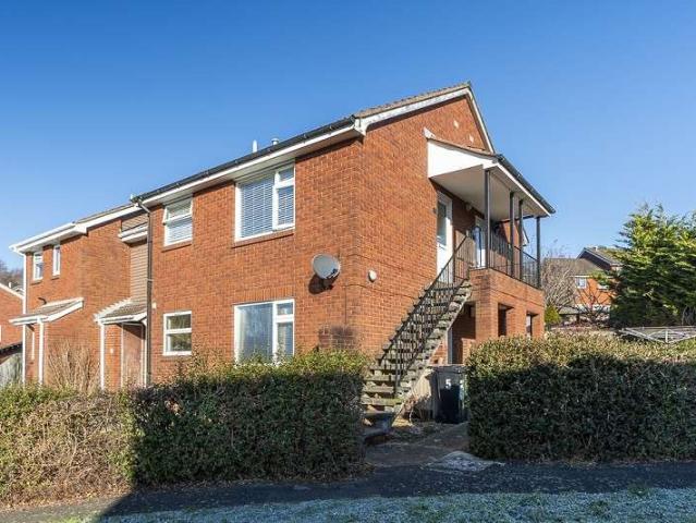 1 Bedroom Maisonette Flat
