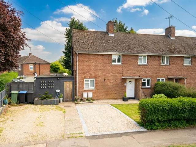 1 Bedroom Maisonette Flat