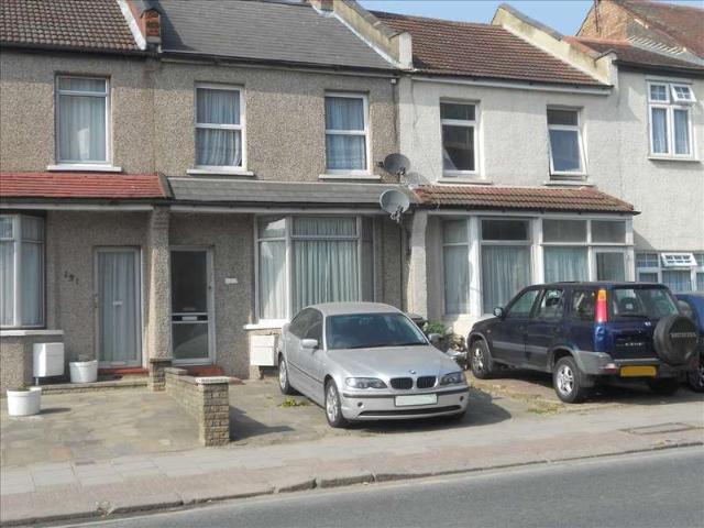 1 Bedroom Maisonette Flat