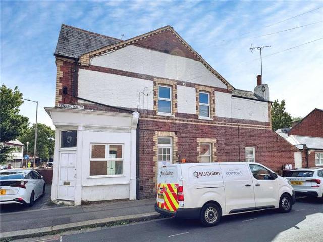 1 Bedroom Maisonette Flat