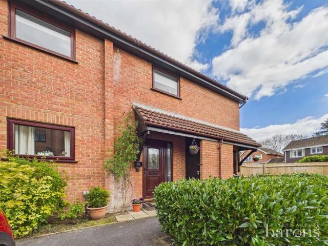 1 Bedroom Maisonette Flat