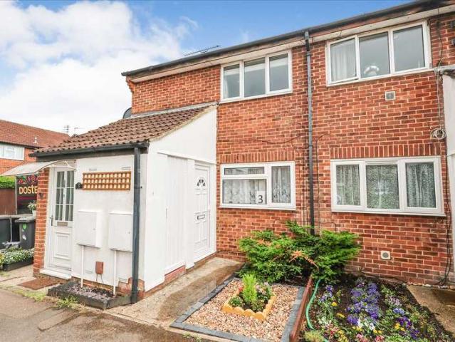 1 Bedroom Maisonette Flat