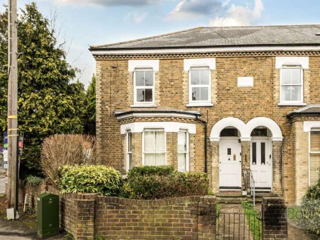 1 Bedroom Maisonette Flat