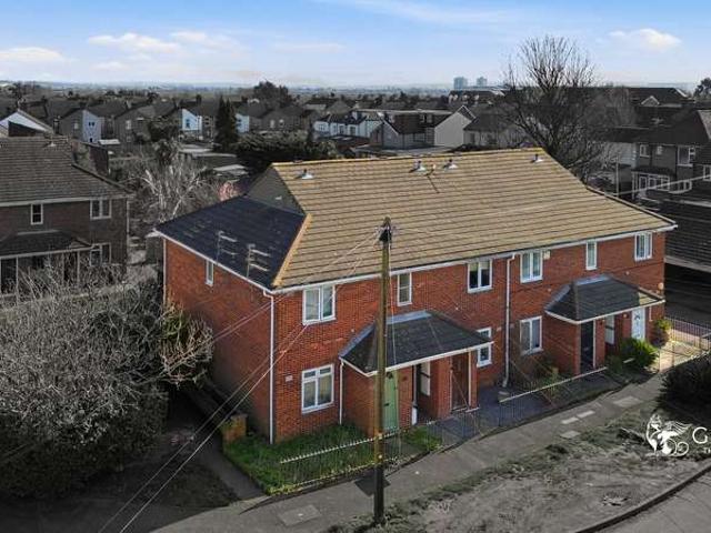 1 Bedroom Maisonette Flat