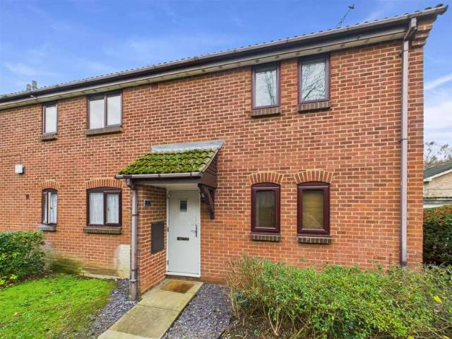 1 Bedroom Maisonette Flat