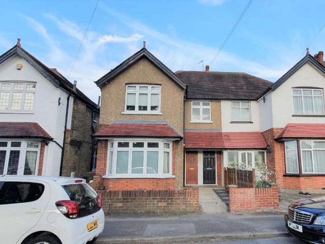 1 Bedroom Maisonette Flat