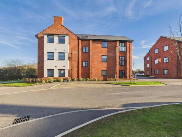 1 Bedroom Maisonette Flat
