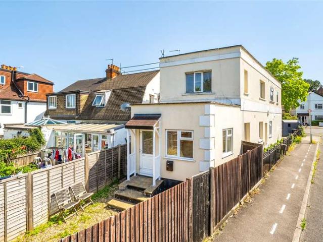 1 Bedroom Maisonette Flat