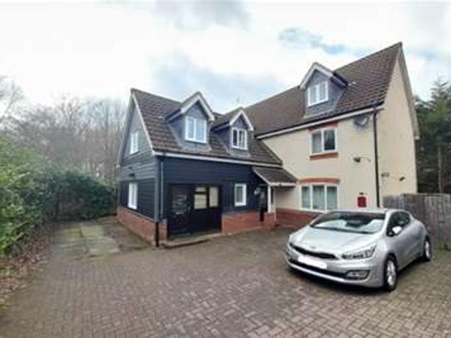 1 Bedroom Maisonette Flat