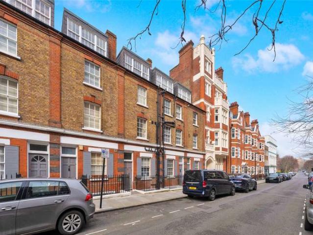 1 Bedroom Maisonette Flat