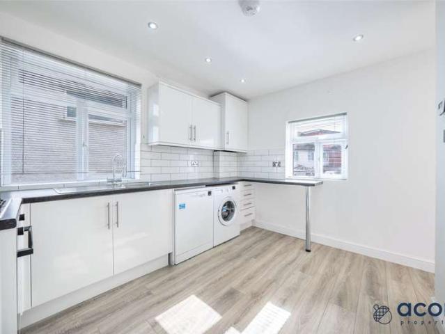 1 Bedroom Maisonette Flat